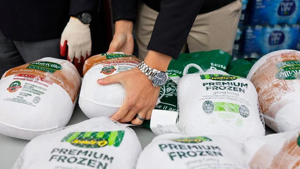 Local groups unite to provide food and clothing to families in need ...