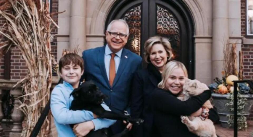 Who are Tim Walz wife and children? Meet the family of the Democratic ...