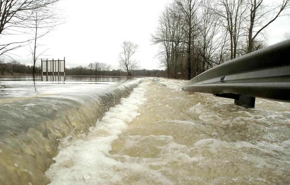 How does 2025 compare to rainfall throughout the last five years in ...