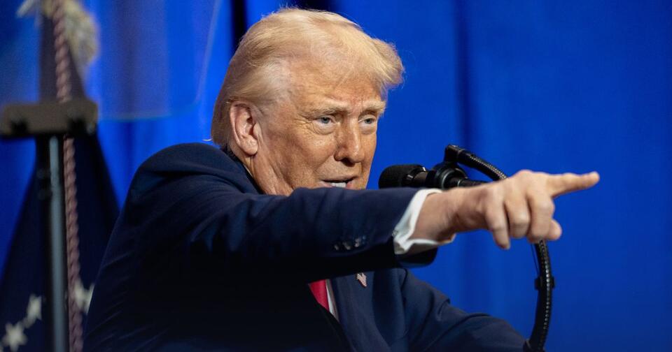 Donald Trump’s Most Mortifying Moments This Week as Drag Queens Boo Him ...