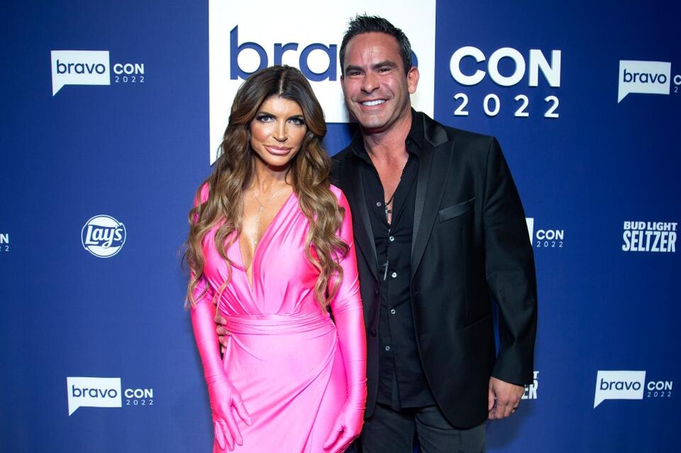 Teresa Giudice Gives Luis Ruelas Marriage Update - NewsBreak