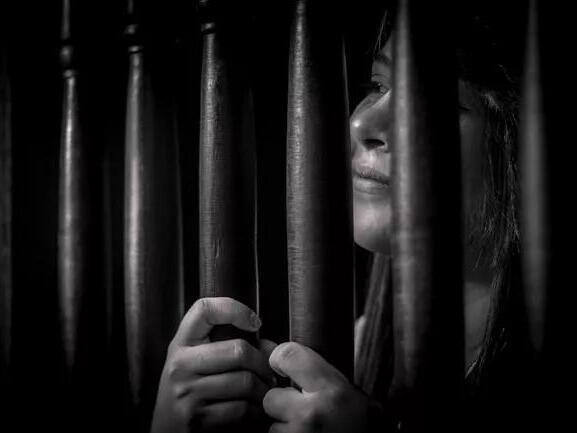 2 Sentenced to Time Already Served for Deadly Butt Enhancement Procedure