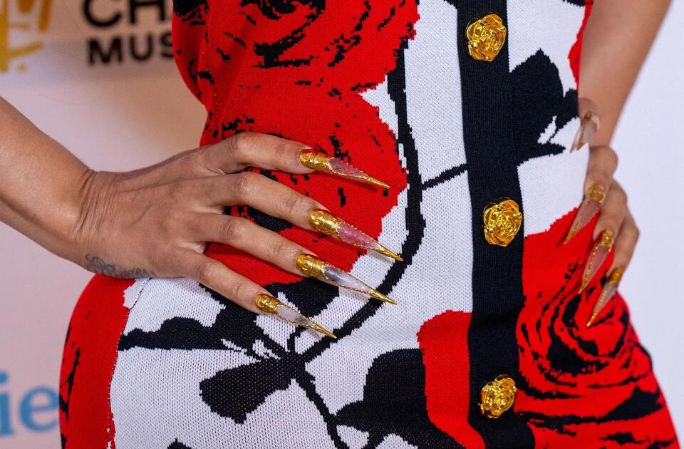 15 best manicure designs to nail New Year's party looks