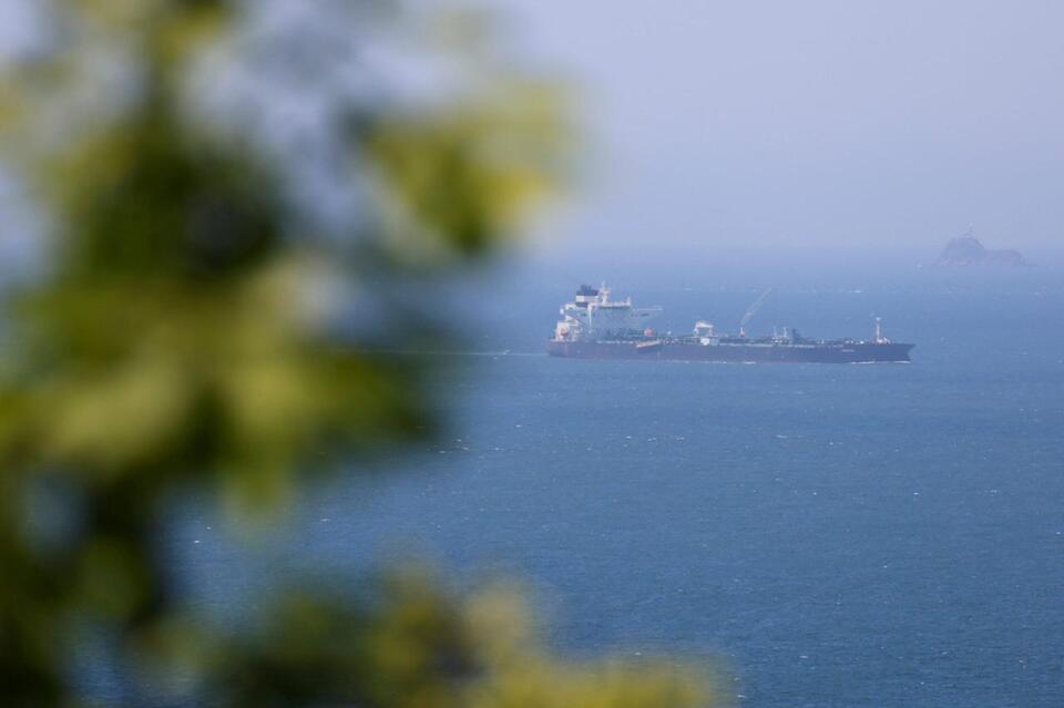 Tanker Reports Explosion Off Oman as UKMTO Warns Ships to Use Caution ...
