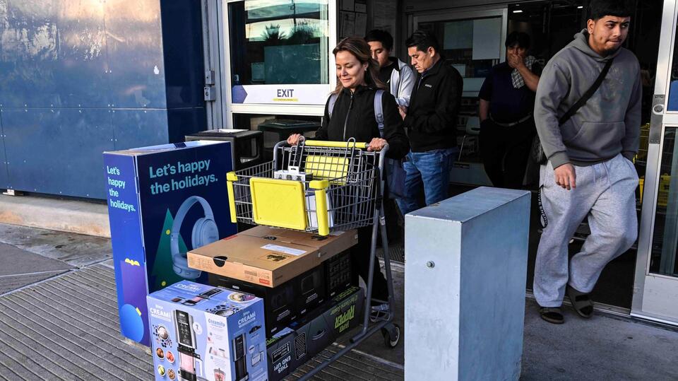 Black Friday shopping in DFW draws big crowds despite weaker deals ...