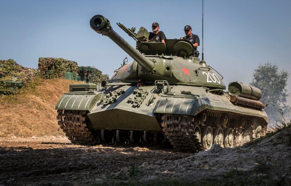 Soviet-Era IS-3M Returning to the Arena for TANKFEST 2024 - NewsBreak