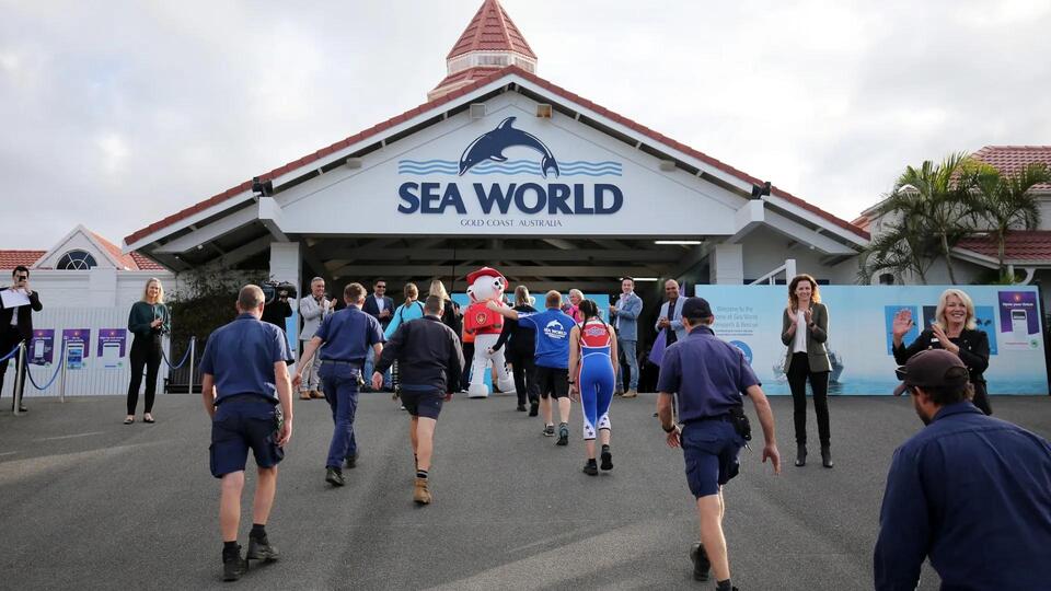SeaWorld and Bush Gardens honor vets during Military Appreciation Month ...