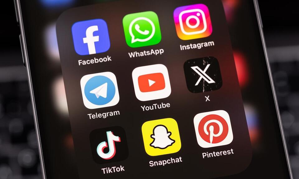 French Assembly Advances Bill to Keep Young Teens Off Social Media ...