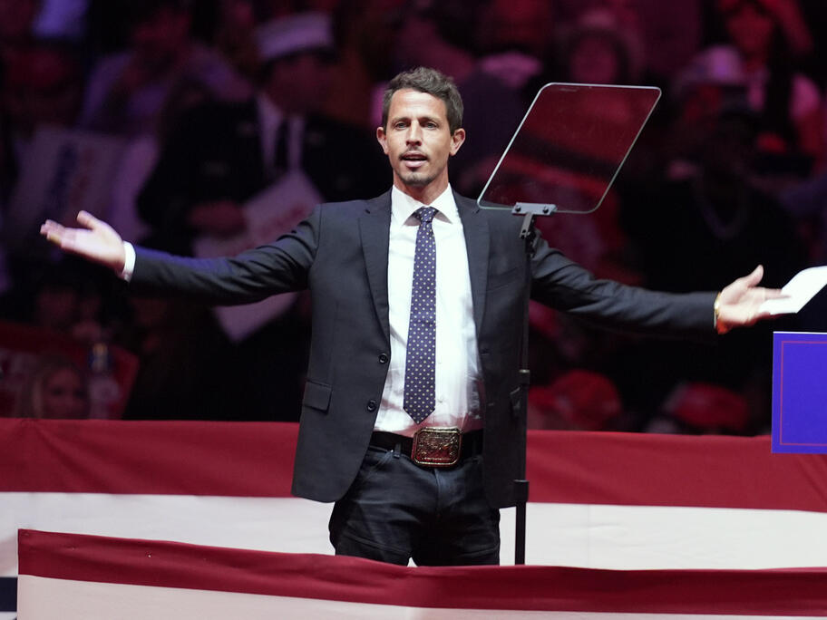 Who is Tony Hinchcliffe? The comedian who called Puerto Rico 'floating ...