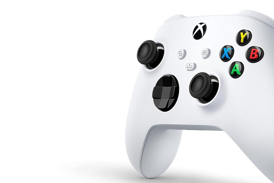Xbox’s Core Gaming Controller (2025) Is Still the Best Around and Now ...