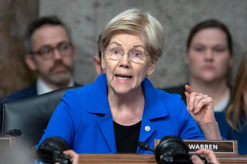 Mass. Sen. Warren hits Trump decision to stop work at consumer watchdog ...