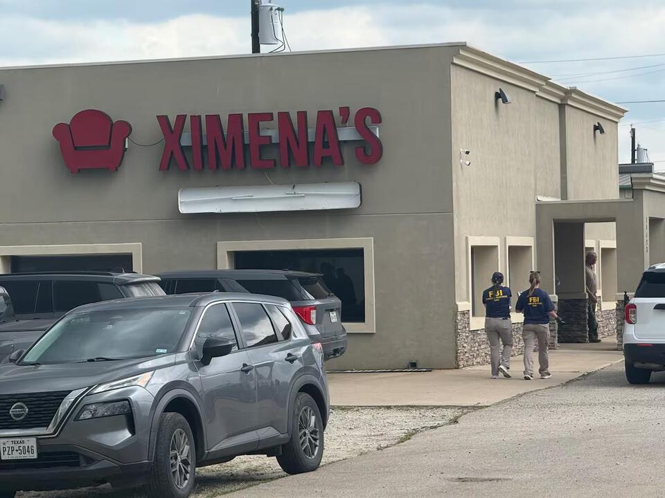 Video shows several handcuffed in FBI operation at Tyler furniture ...