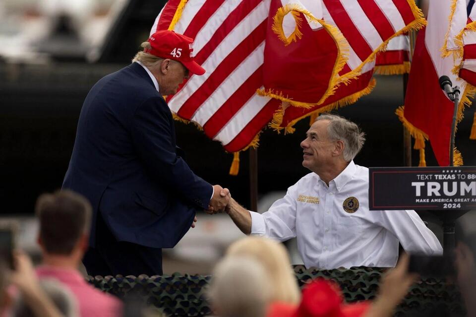 Trump praises Abbott at inauguration, promises to militarize border and ...