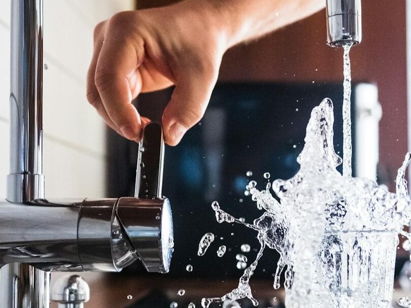 Sarasota County, Florida, to turn off water on Siesta and Casey Key ...