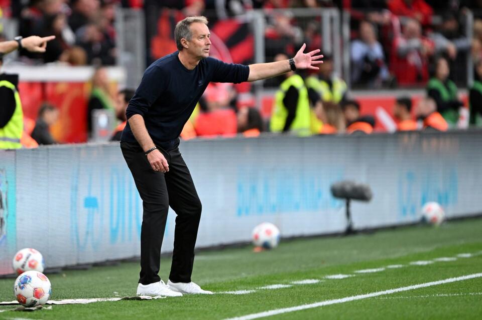 Leverkusen coach uses Tillman's PSV tips for Champions League game ...