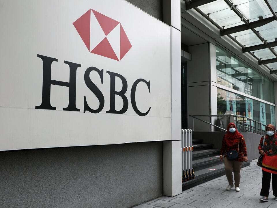 HSBC Names First Female CFO as Bank Unveils Major Overhaul, Targets ...