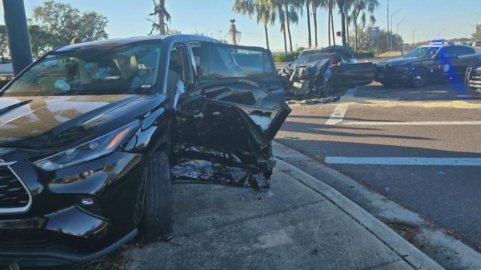 Man leads Polk deputies on high-speed chase in stolen car that ends in ...