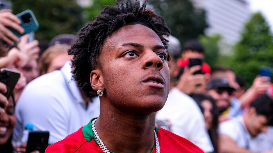 “How Do You Cut That Weight?” – IShowSpeed Shocked As Middleweight Star ...