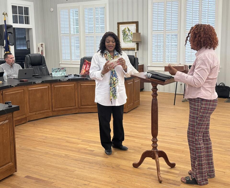 Wallace commemorates C.W. Dobbins Elementary during town council ...