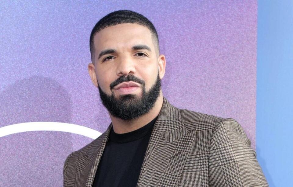 Drake fights back after losing $1 billion lawsuit - NewsBreak