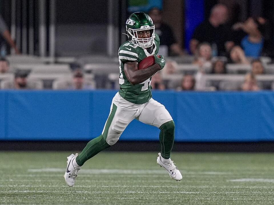 Jets make a rare in-division trade sending star of preseason to needy ...