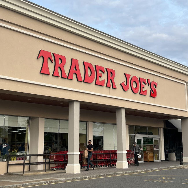 Trader Joe's Shoppers Are Giving This New Summer Bakery Item A '10/10 ...