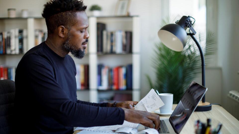 How To Handle Paycheck Errors: A Step-by-Step Guide to Correcting ...