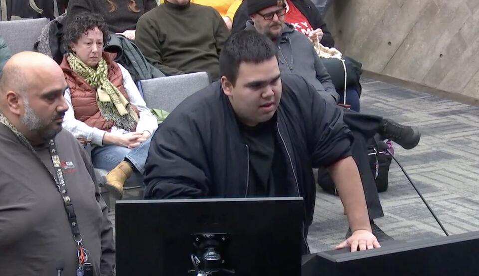 Watch: Teen gives emotional speech describing community fear over ICE ...