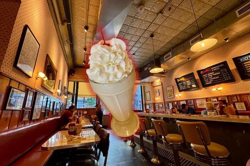 Iowa’s Best ‘Cult Favorite’ Restaurant is an Iconic Local Diner - NewsBreak