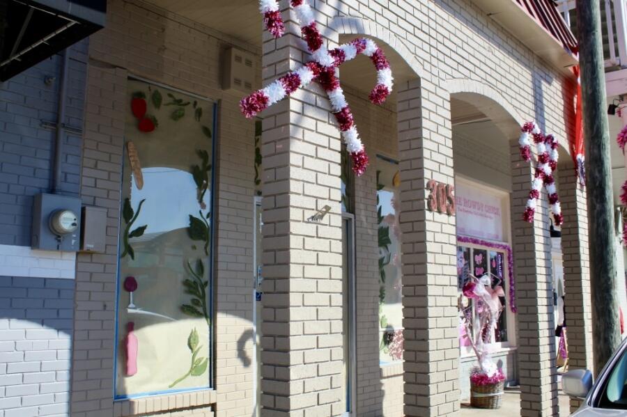 Downtown Humble wine lounge Main Street Hub to open in February - NewsBreak