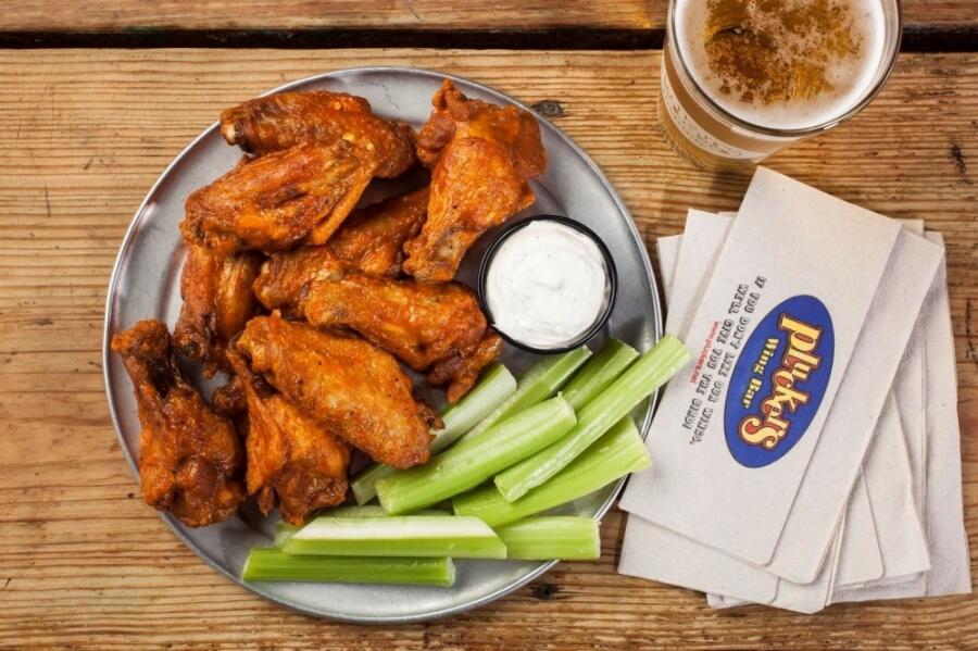 Pluckers Wing Bar announces grand opening date for its Shenandoah ...