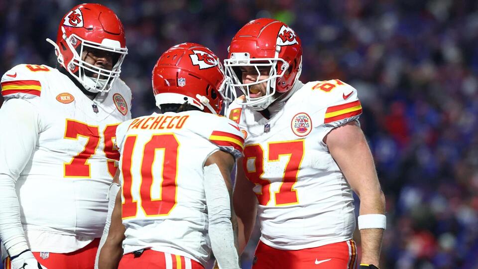 Battle of Titans: Lamar Jackson’s Ravens vs. Patrick Mahomes’ Chiefs in ...