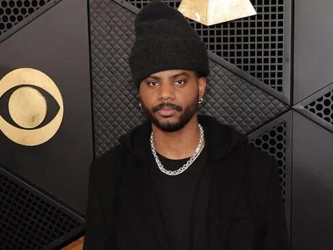 Watch: Bryson Tiller Explains Why He Didn't Sign With Drake's Record Label