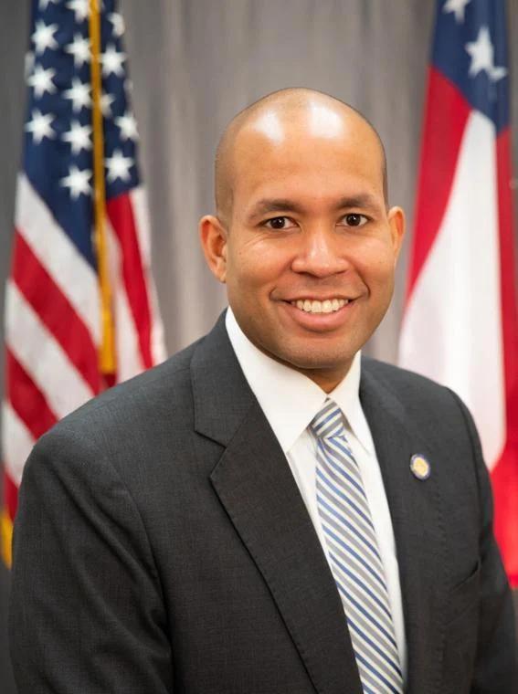 Democratic candidate for governor leaving state Senate post - NewsBreak