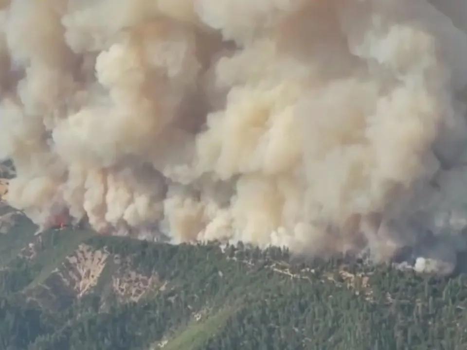 California wildfire engulfs more than 20K acres