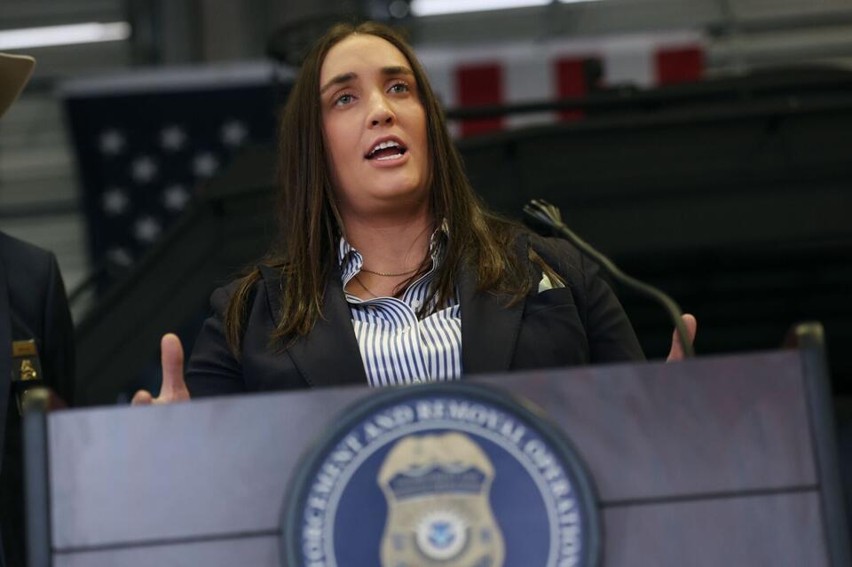 ICE deputy director resigns to run for Congress in Ohio - NewsBreak