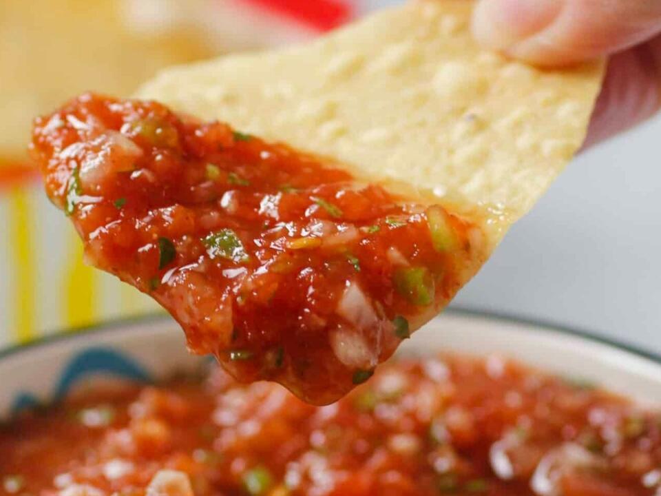 Flavor-packed Homemade Game Day Salsa