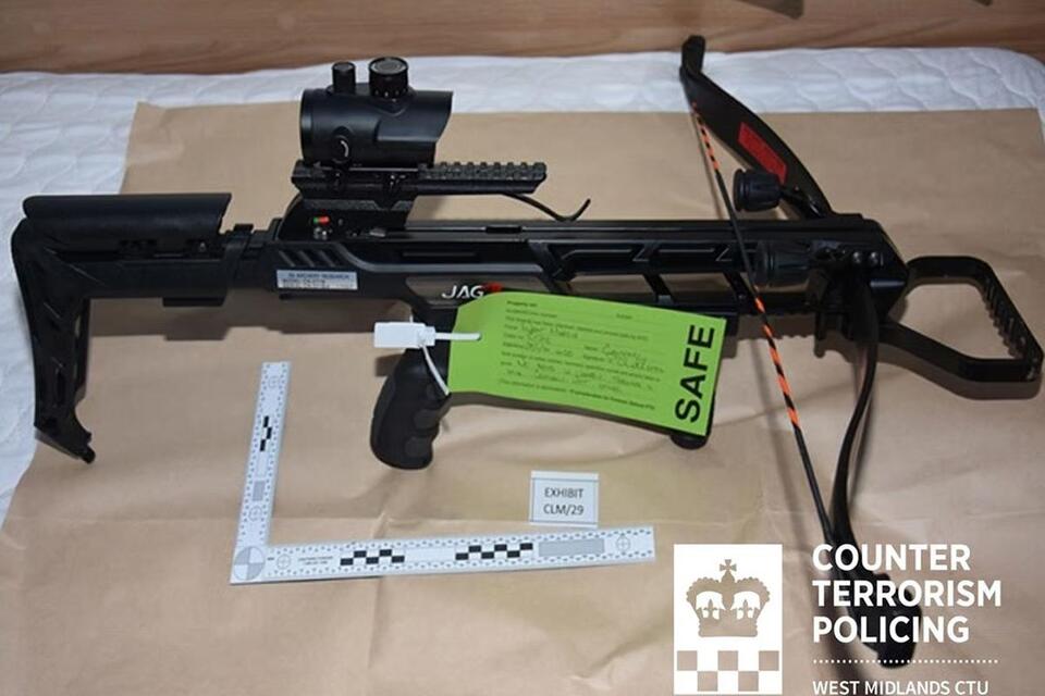 Nazi-obsessed 15-year-old fantasised about UK ‘school shooting’ as he ...