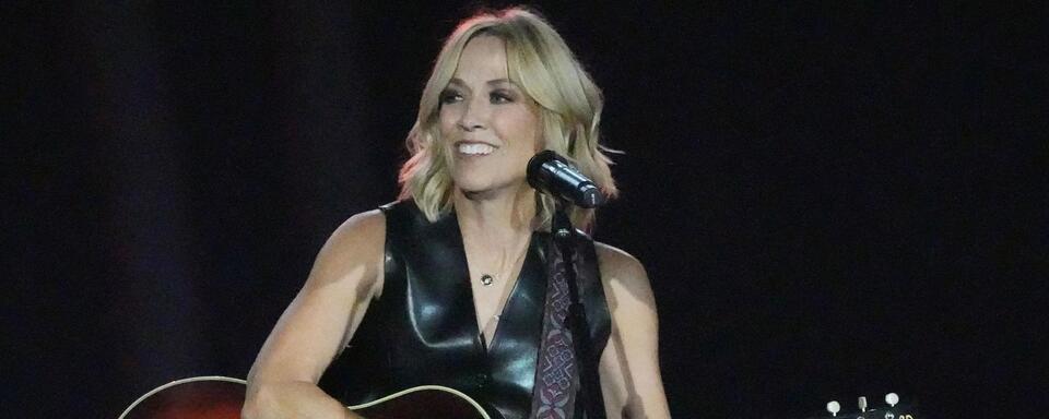 Sheryl Crow Sells Her Tesla and Donates the Money to NPR to Protest ...