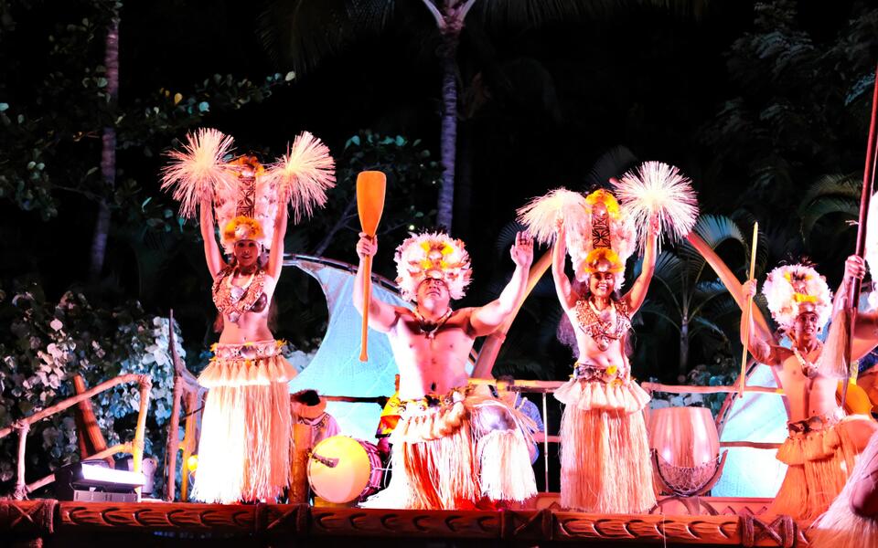 I Tried the Most Famous Luaus on Oahu — Here’s the One You Can’t Miss ...