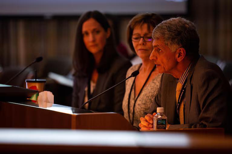 Union members call on Gov. Kotek to fire the chief of Oregon Department ...