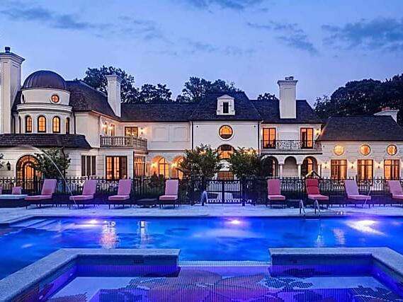 'You Deserve It': Custom-Built Mansion For Sale In Port Washington