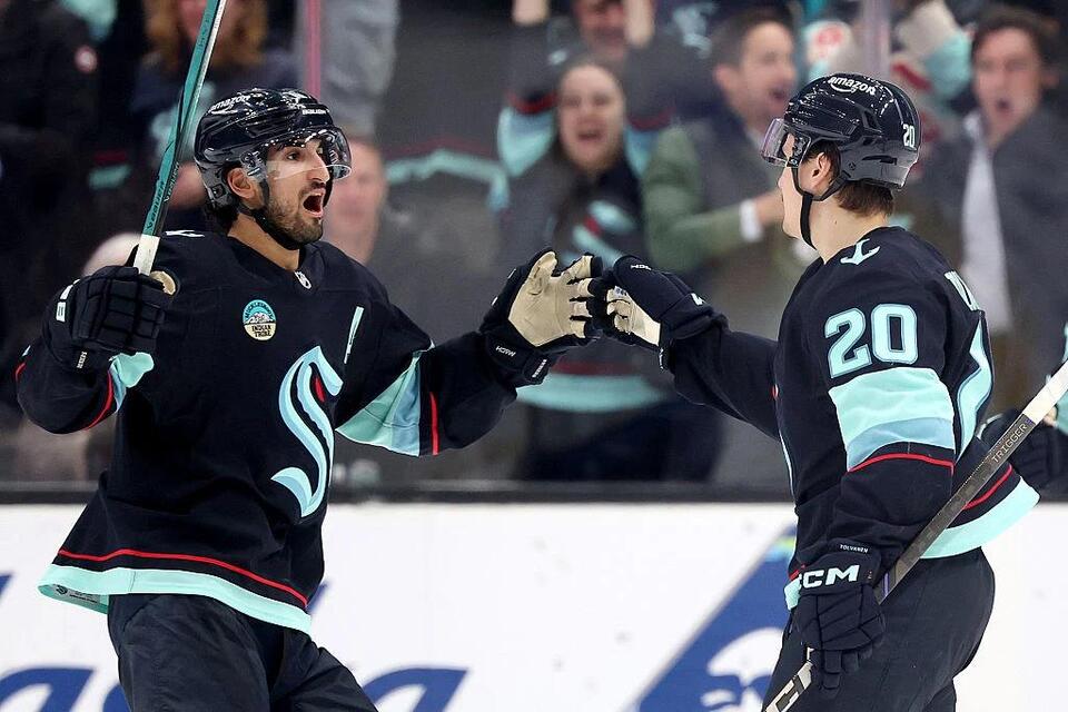 Eberle scores twice in the 3rd period in the Kraken’s 5-3 victory over ...