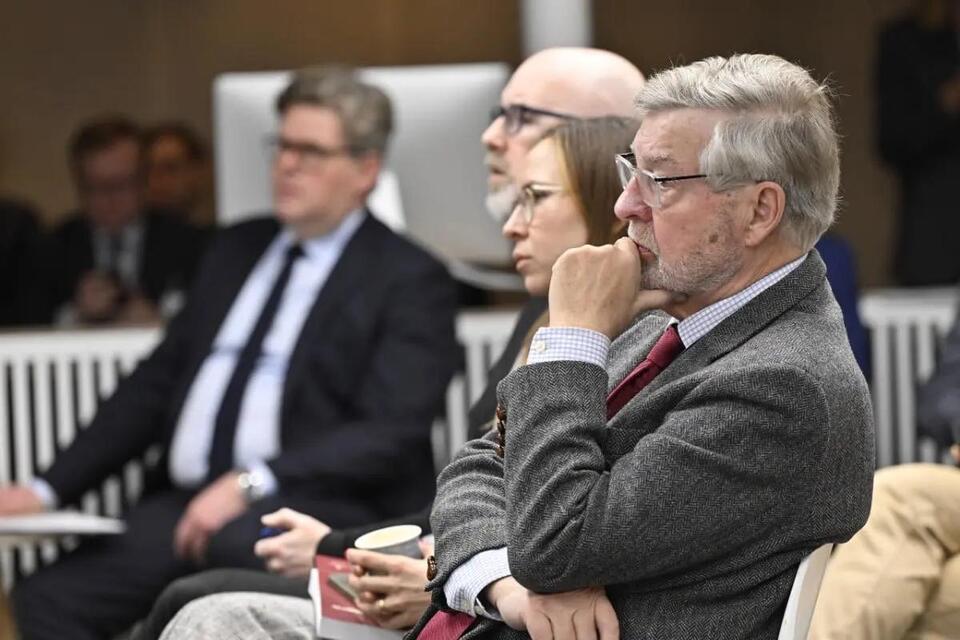 What does Sweden's plan to change the constitution mean for dual ...