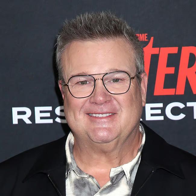 'Modern Family' Actor Eric Stonestreet Flaunts His 40-Lb Weight Loss At ...