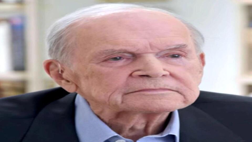 Hollywood executive Frank Price, who led Columbia Pictures, dies at 95 ...