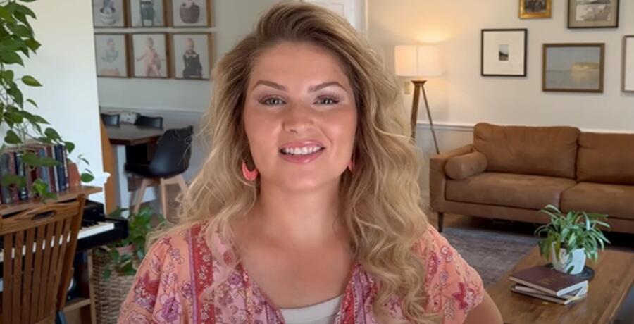 Erin Bates Shares Baby #7's Name & Business Update - NewsBreak