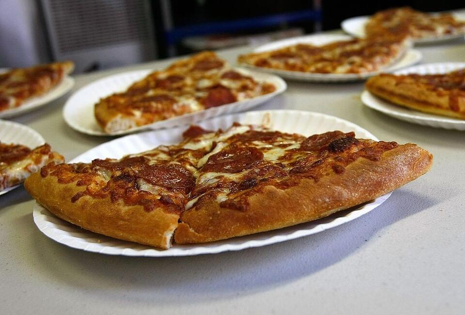 There Are Only 4 Places To Grab A Pizza Slice Ranked Best In MA - NewsBreak