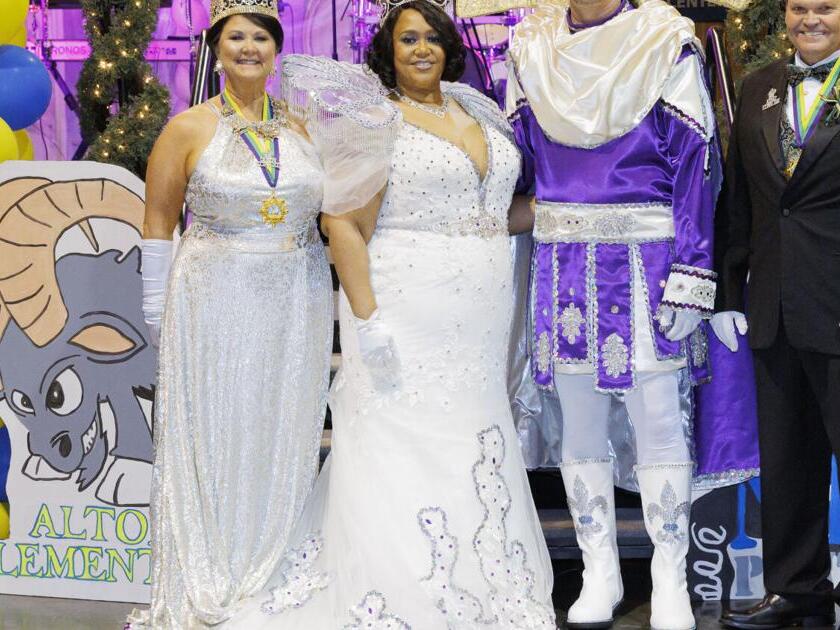 Titans dance to the season and toast their royalty