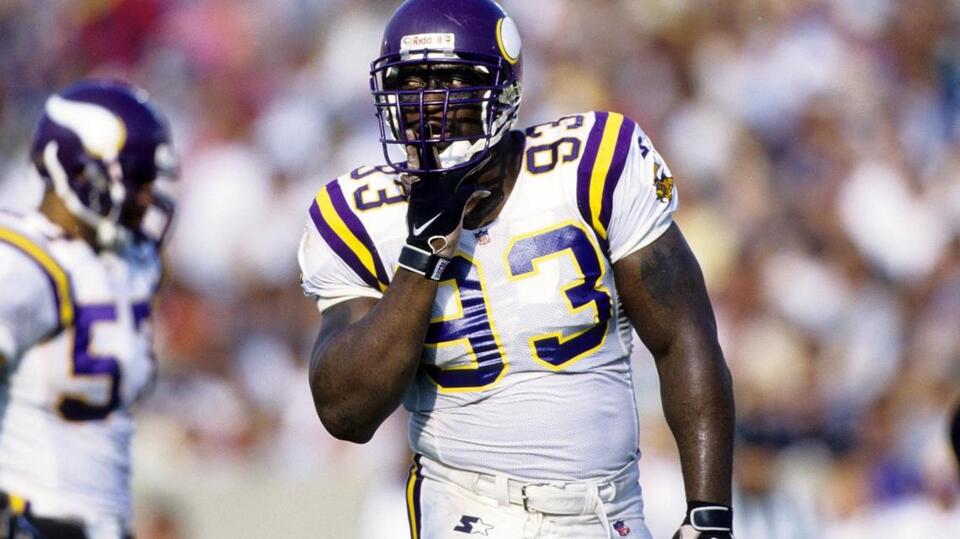 Legendary NFL Star John Randle Is Asking For Prayers - NewsBreak